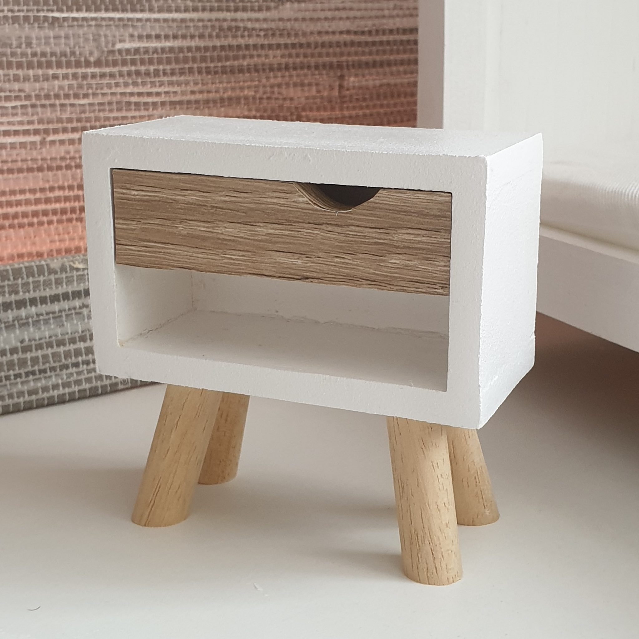 Doll House Furniture - Doll Bed Silver Glitter with Hearts - 1:6 Scale ...